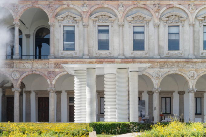 Alvisi Kirimoto con l’installazione TAM TAM. Tempio, Azione, Movimento ...